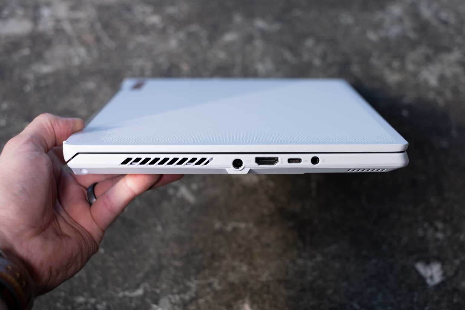 Asus ROG Zephyrus G14 (2022) review: Punching above its weight class ...