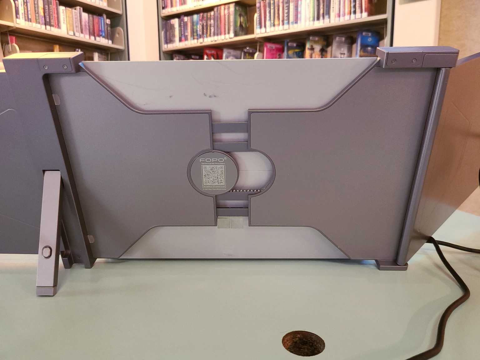 Review: FOPO's 'triple' laptop monitor is a road warrior's dream tool ...