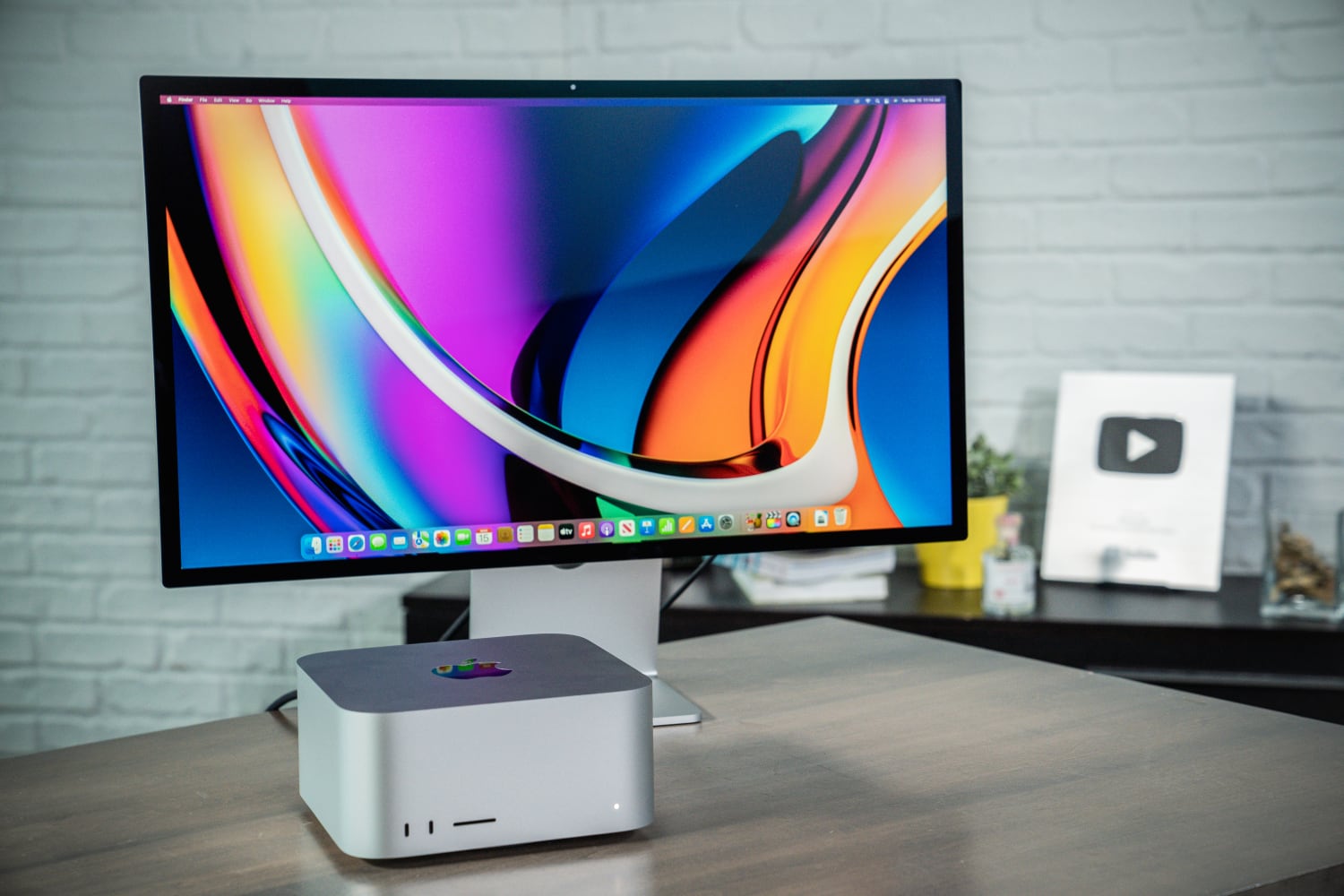 Studio Display is Apple's most fascinating and frustrating product ...