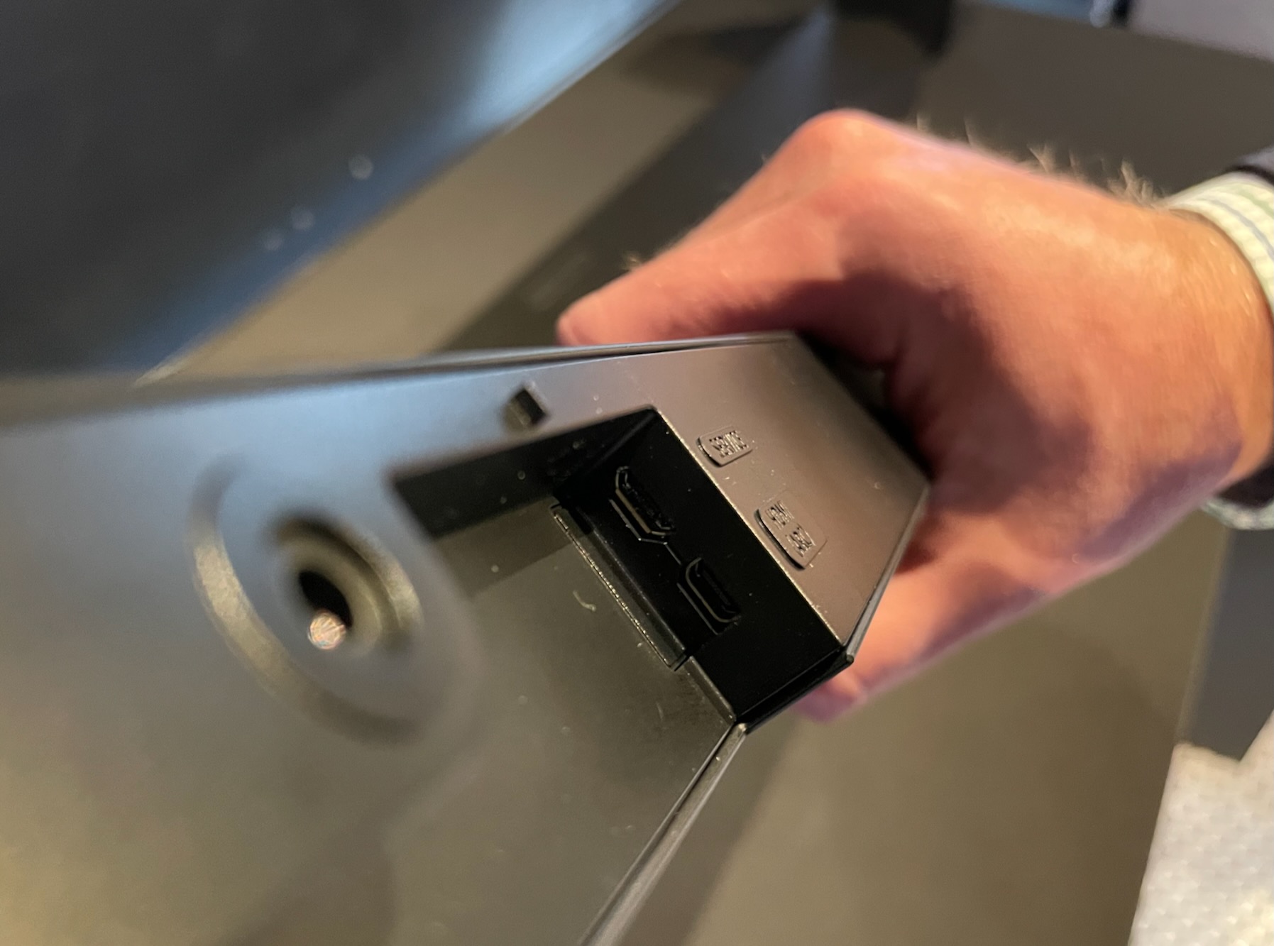 Samsung’s Ultra Slim Soundbar is as crazy slim as advertised | TechHive