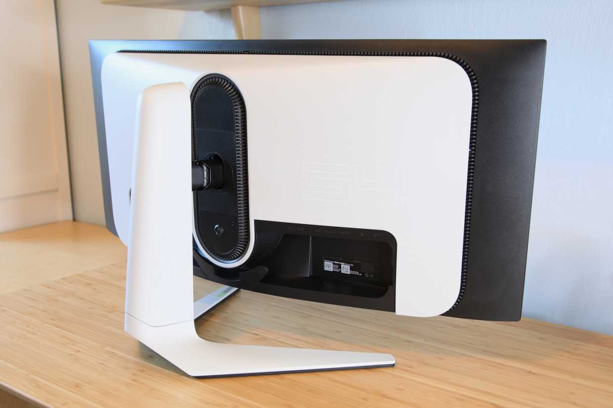 Alienware AW3423DW review: Quantum dot OLED renders rival monitors ...