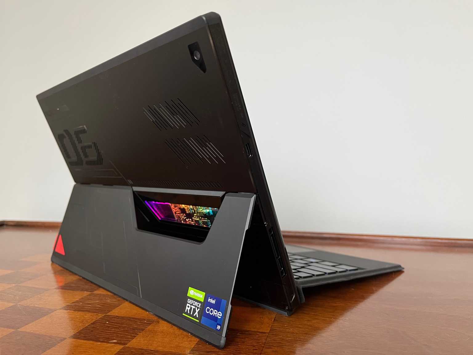 Asus ROG Flow Z13 review: A powerful gaming PC disguised as a tablet ...