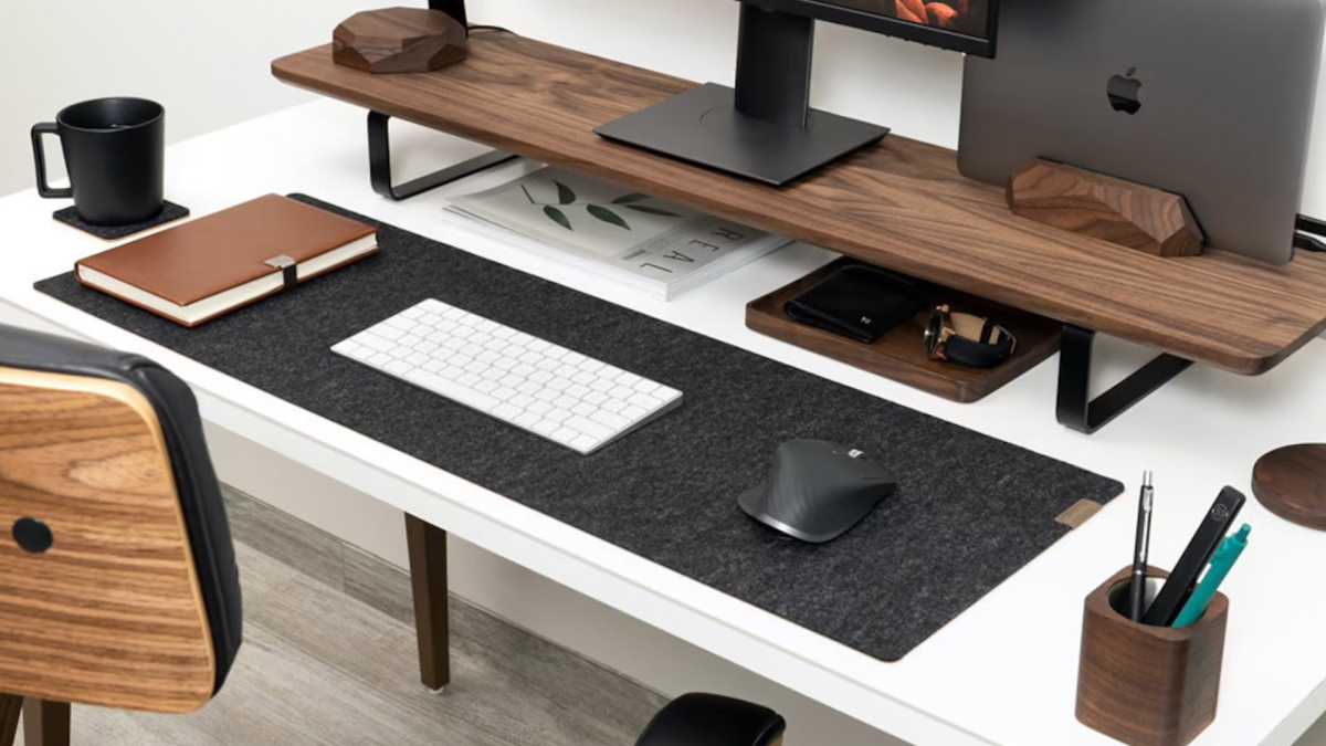 10 ways to upgrade your work desk for less than $100 | PCWorld