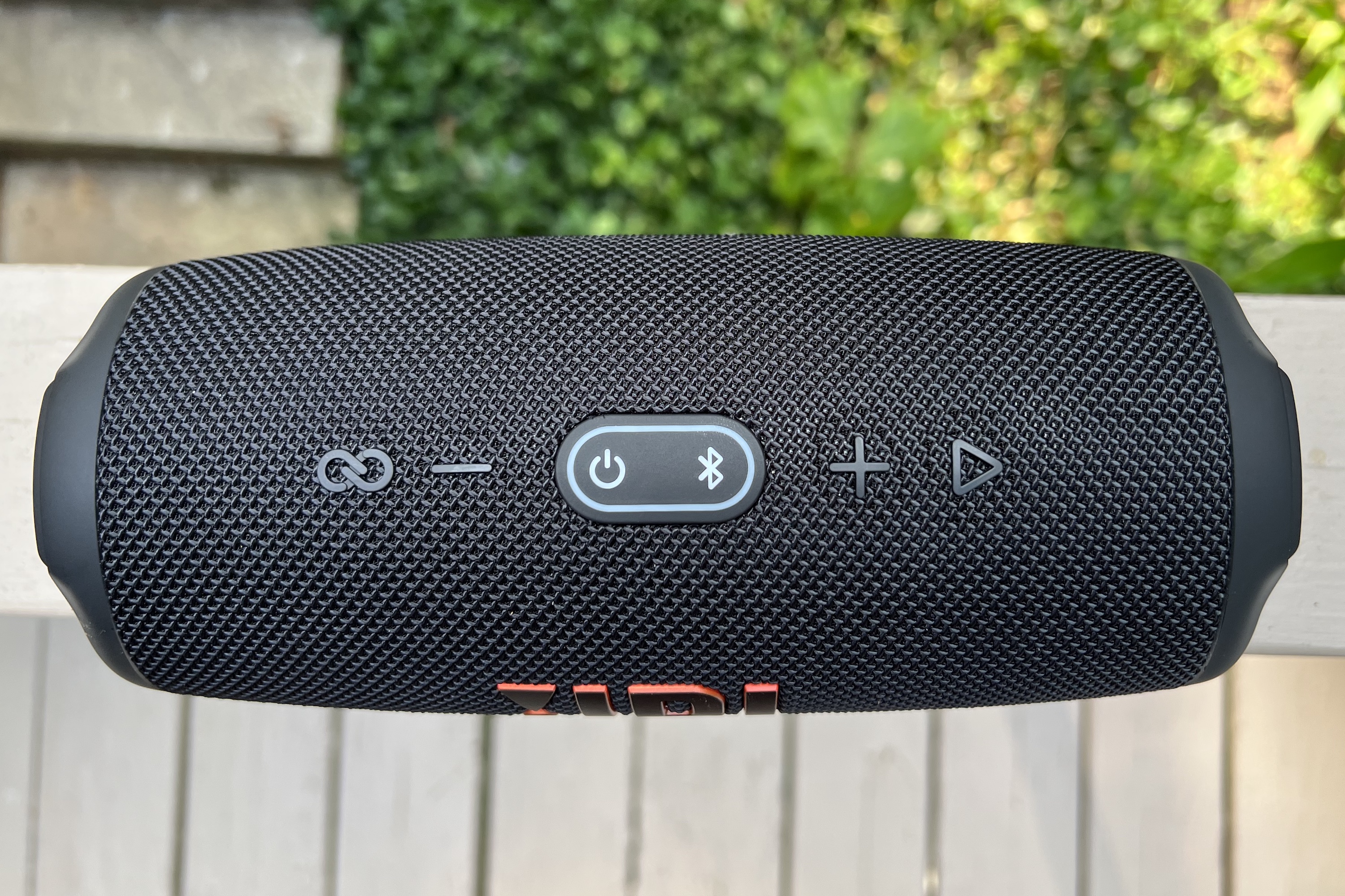 JBL Charge 5 Bluetooth speaker review: Big sound from a small package ...