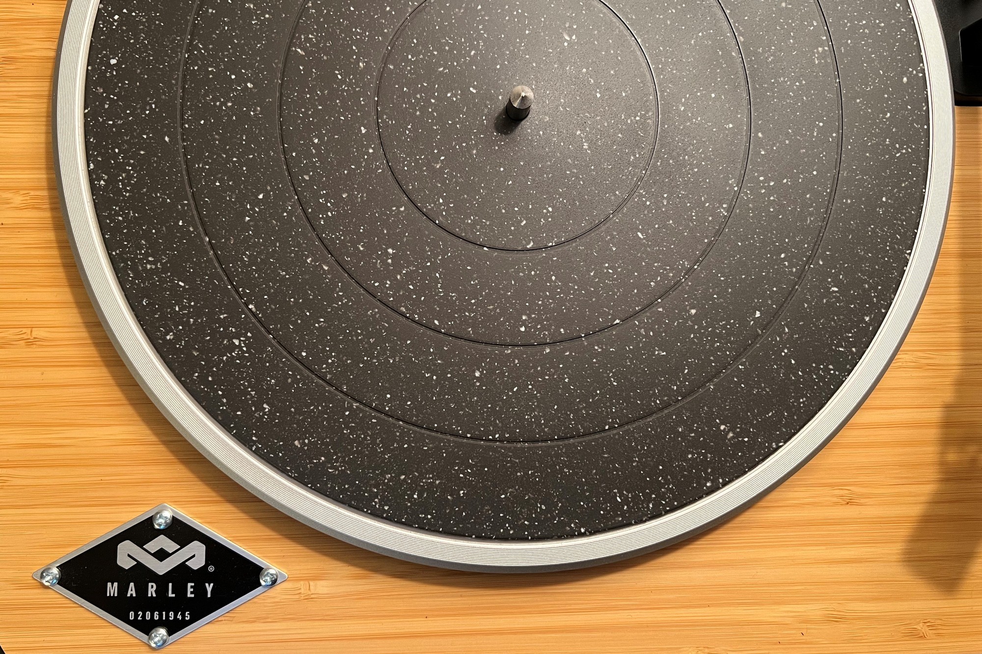 House of Marley Stir It Up Wireless Turntable review: Eco-conscious ...