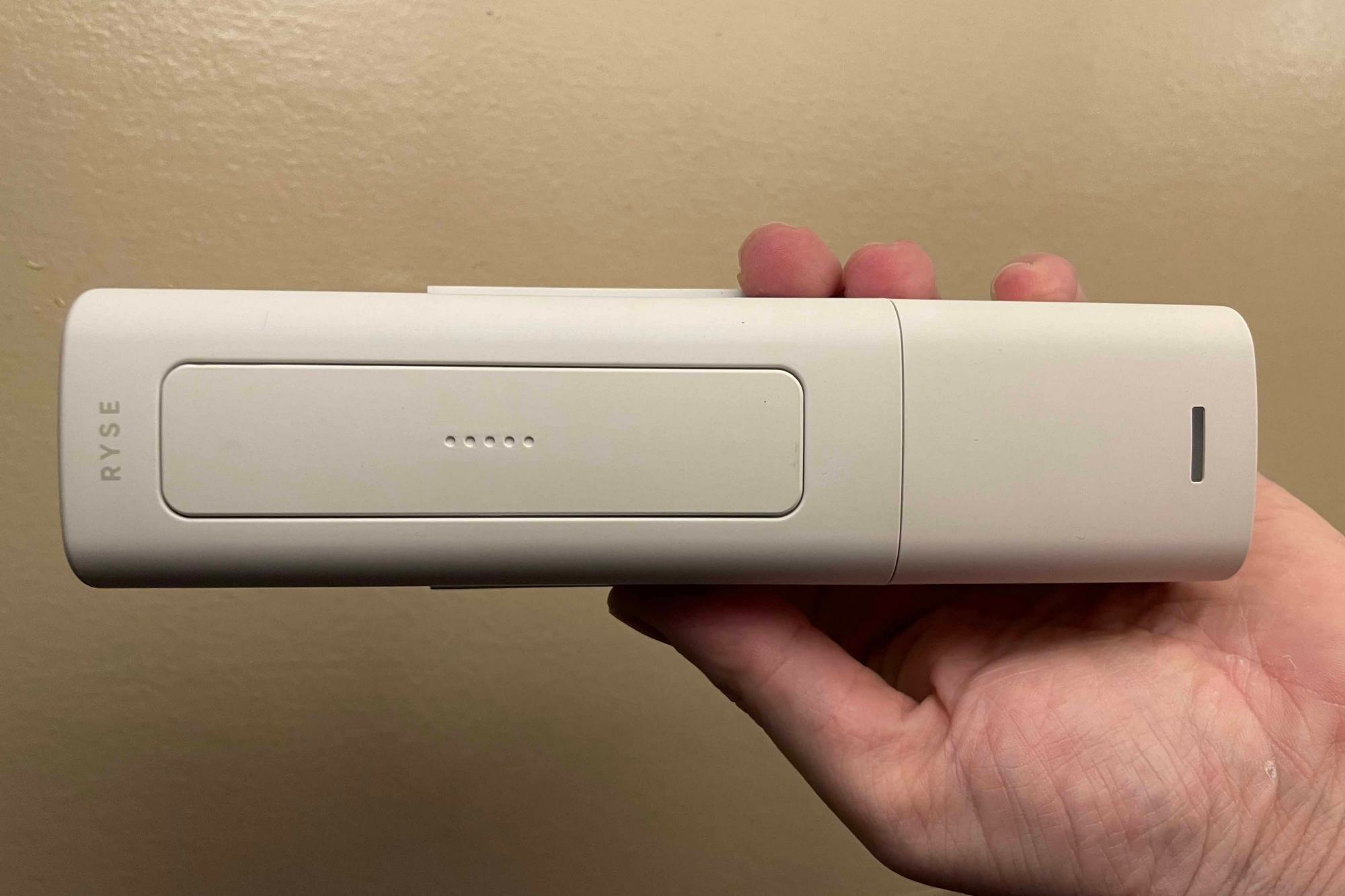 Ryse SmartShade review: Easily make your old shades smart | TechHive