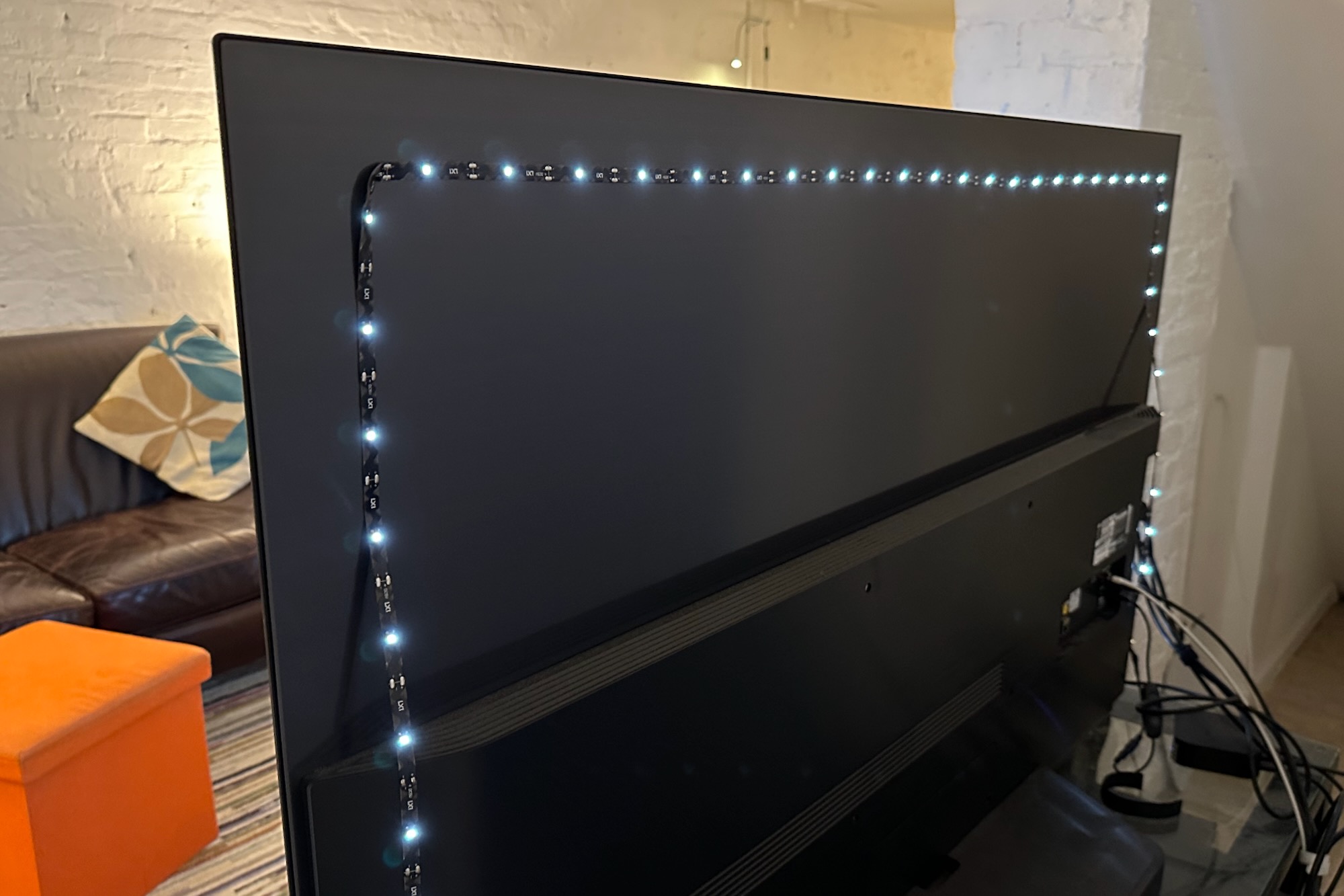 Scenic Labs LX1 bias lighting review: An easy TV upgrade | TechHive