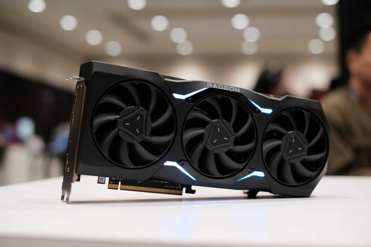 Nvidia GeForce RTX 4080 vs. AMD Radeon RX 7900 XTX: Fight! | PCWorld