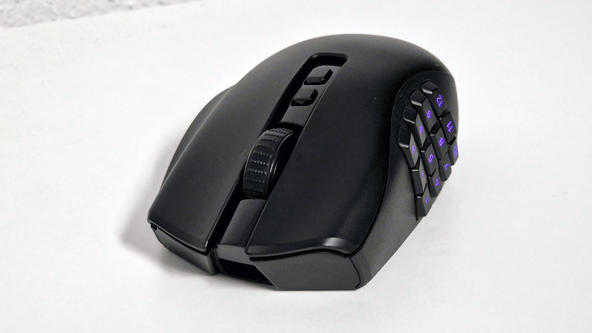 Razer Naga Pro V2 im Test: Flexible Gaming-Maus meistert jedes Genre ...