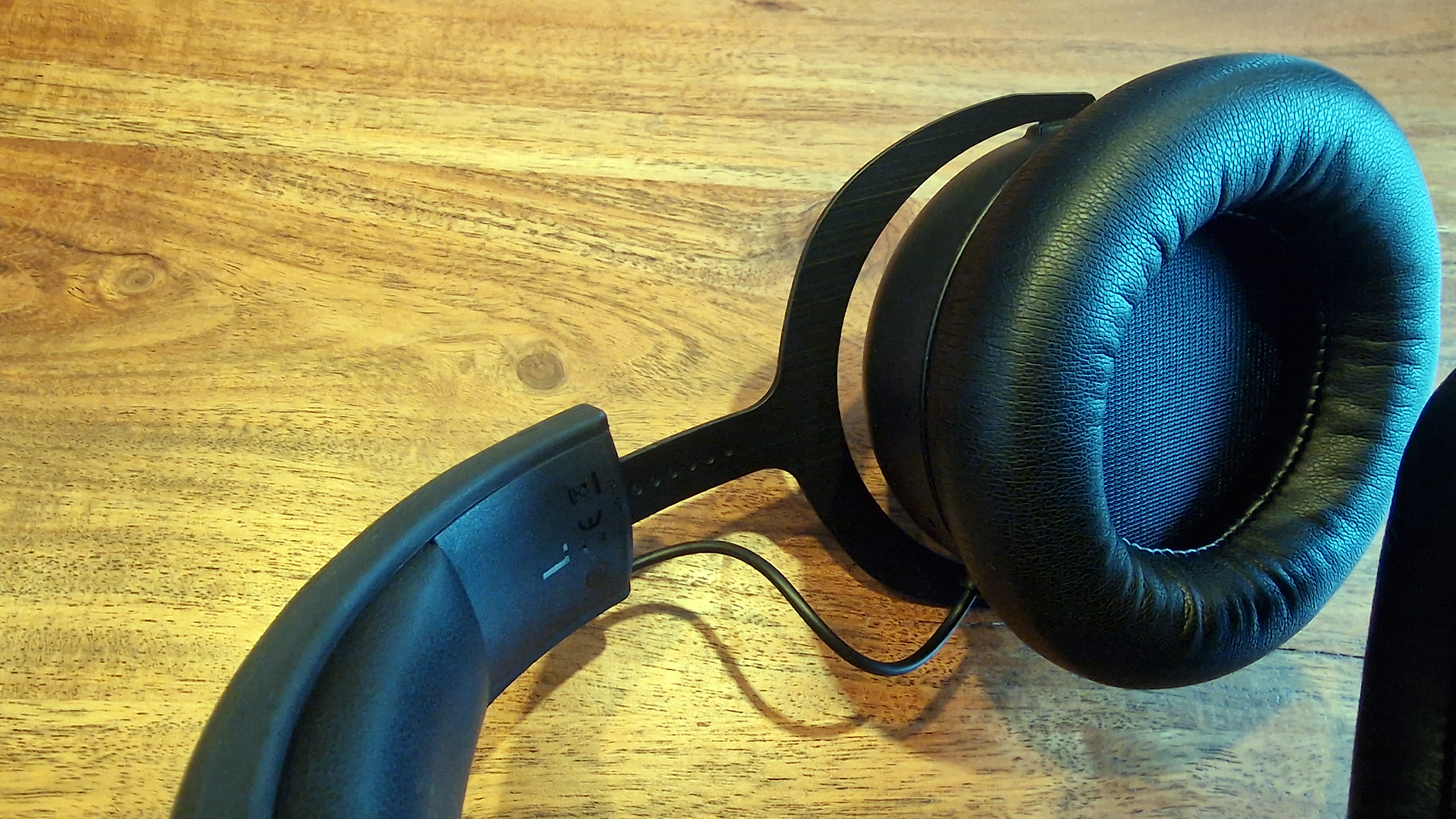 Beyerdynamic MMX 100: Bodenständiges Gaming-Headset im Test - PC-WELT