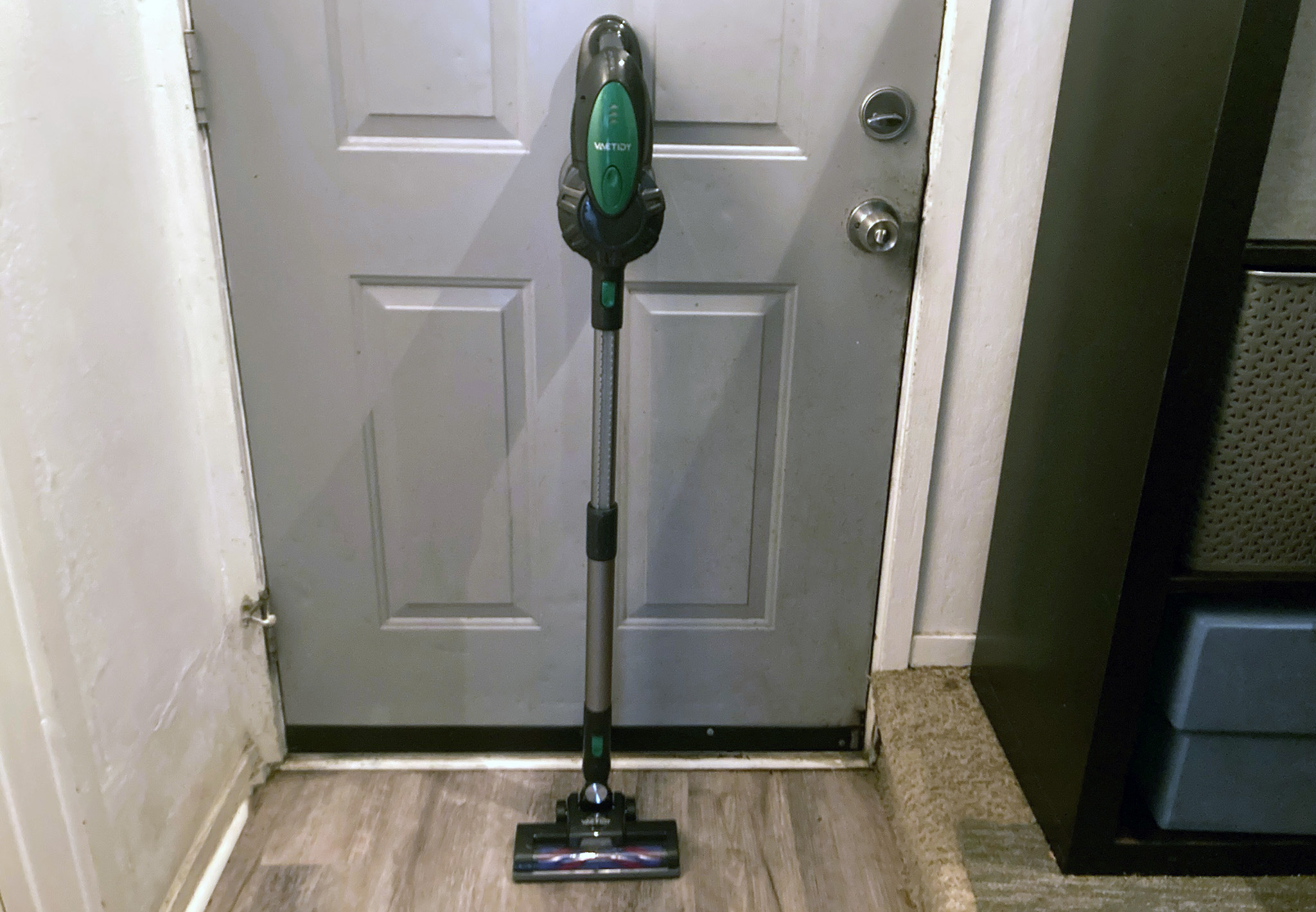 VacTidy Blitz V8 review: This stick vac busts dust, not your budget ...