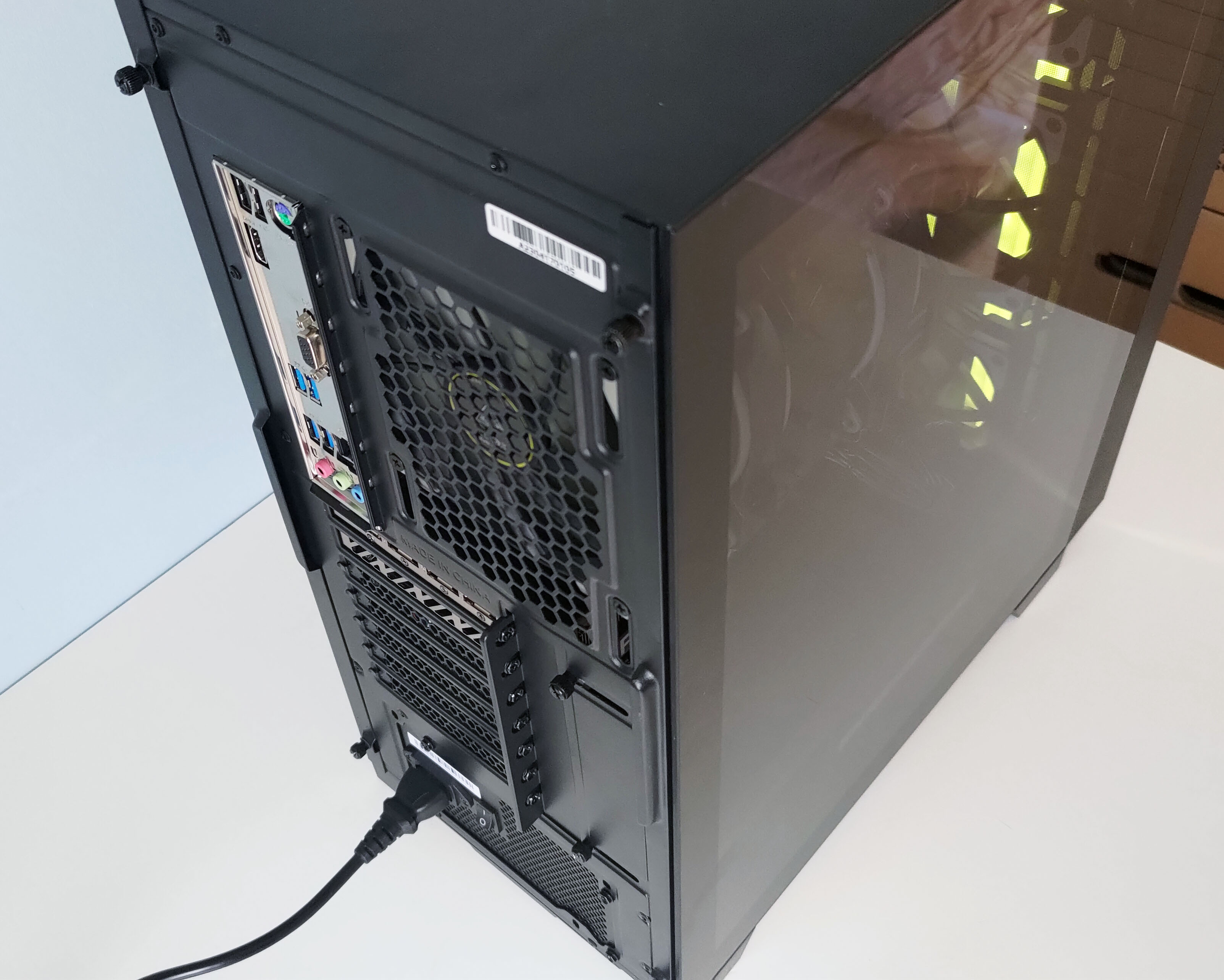 Test: Shark Gaming Max Bite Esport Edition – gaming-pc med mycket ...