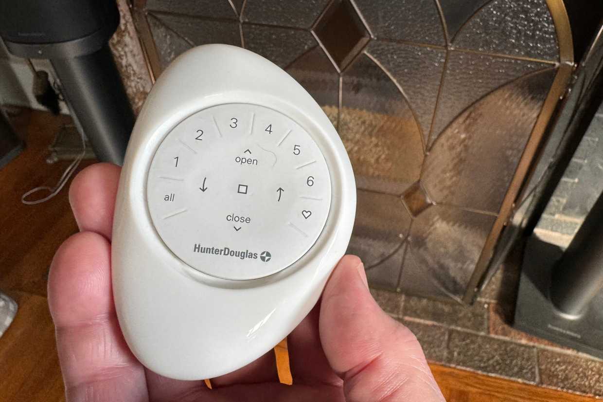 Hunter Douglas Duette shade with PowerView Gen 3 automation review ...