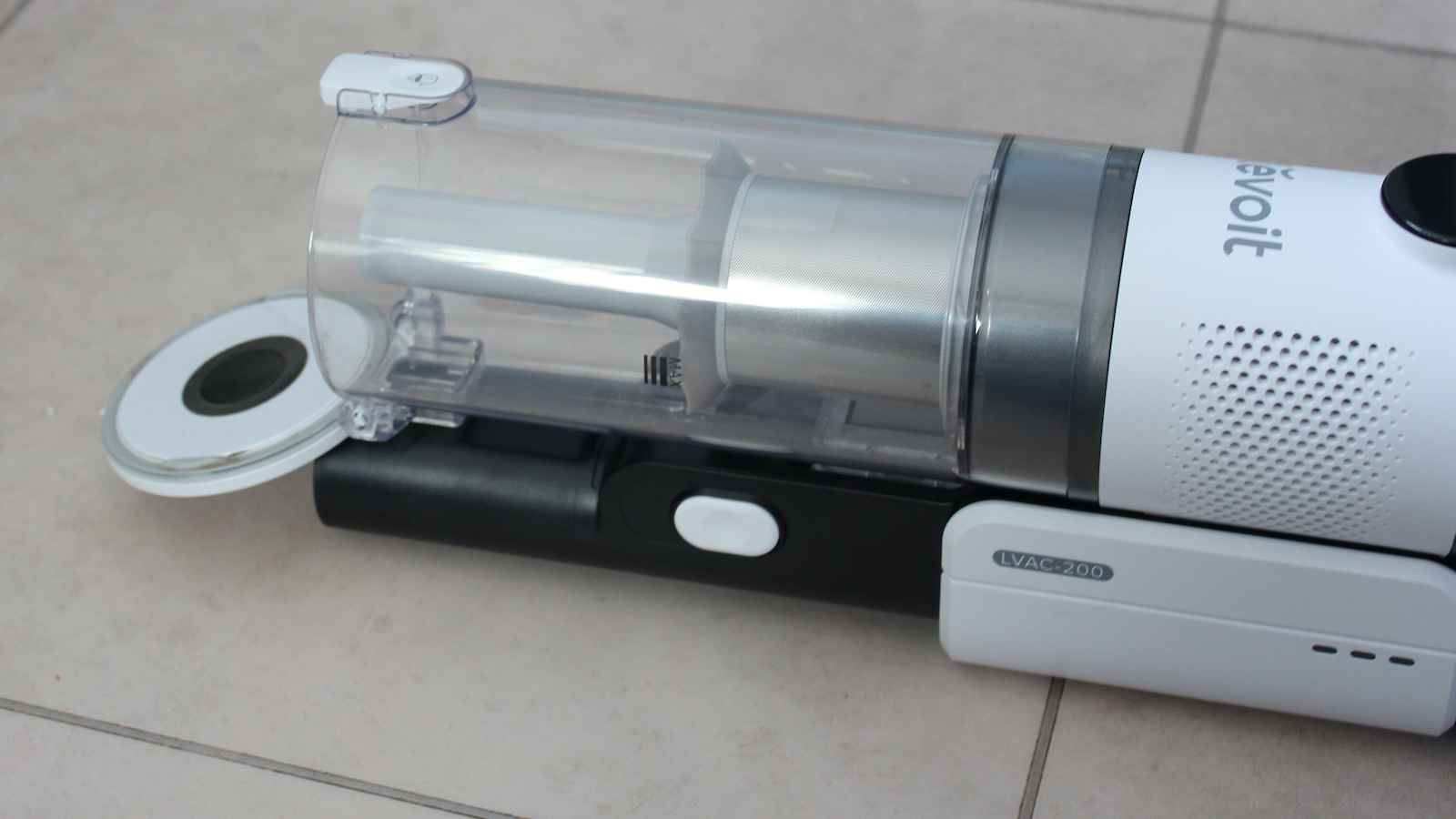 Levoit LVAC-200 review: Tangled hair is no problem for this vac | TechHive