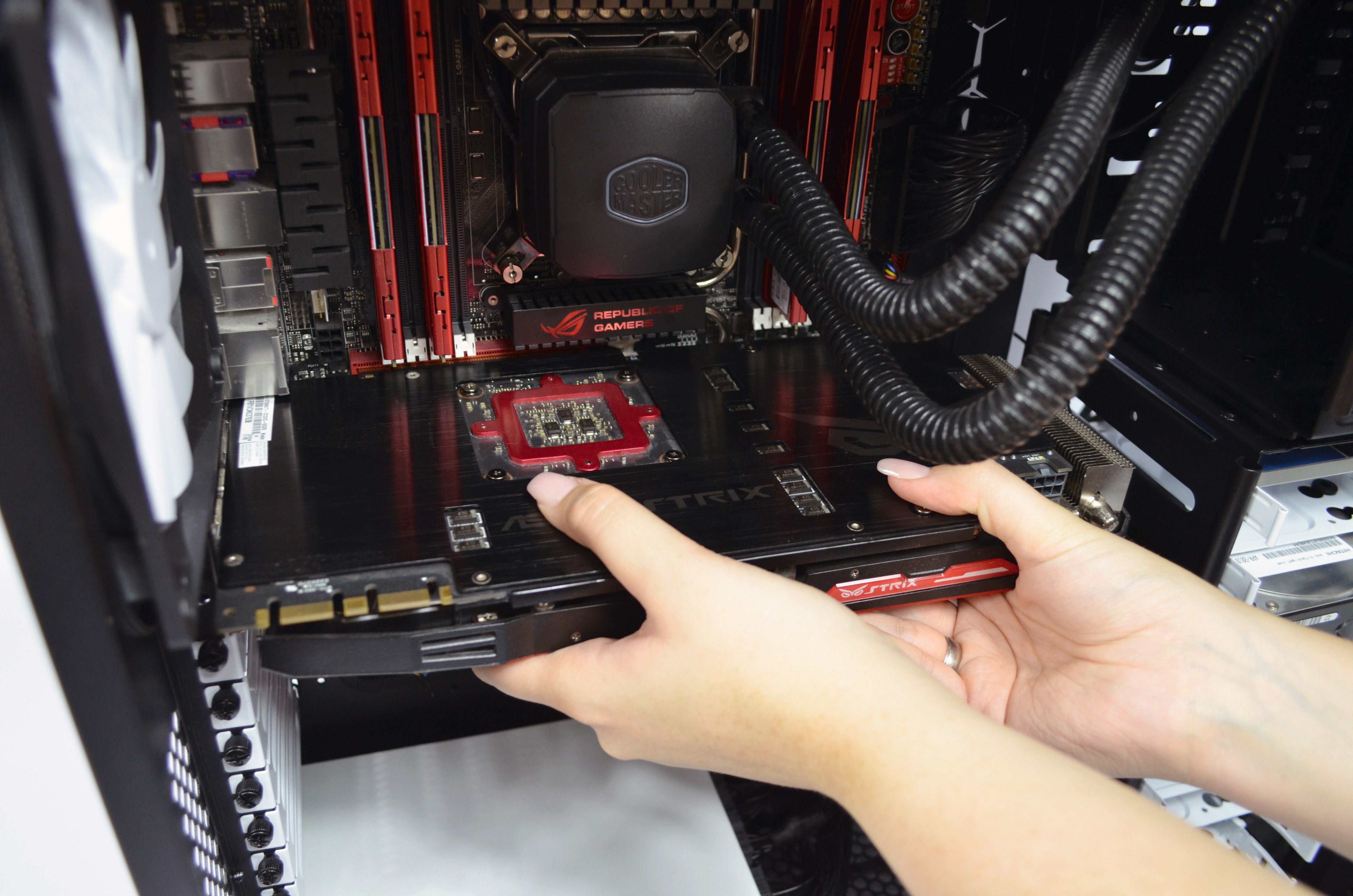 So gelingt der Einbau einer neuen Grafikkarte - PC-WELT