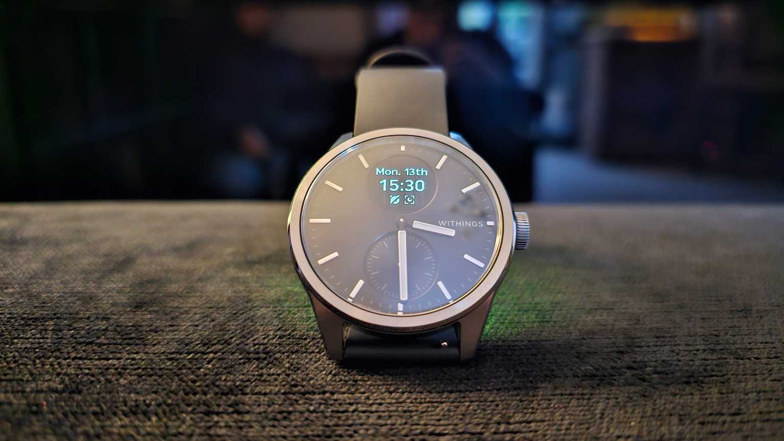 Withings Scanwatch 2 im Test: Attraktive Hybriduhr - PC-WELT