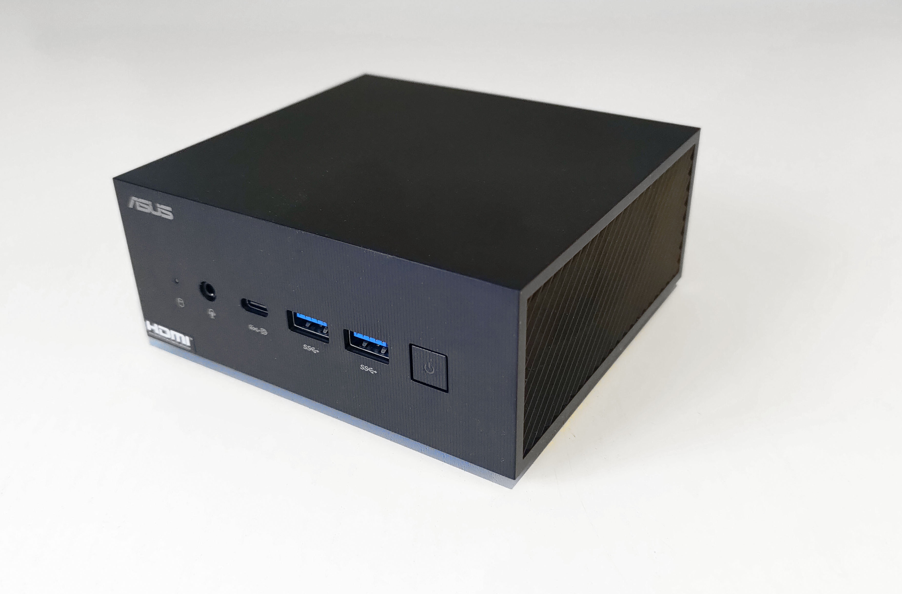 Asus Expertcenter PN53: Kraftfull mini-pc med fläktproblem - PCforAlla