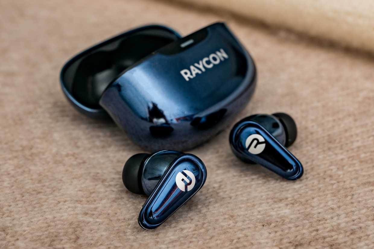 Raycon ups its audio game with Everyday Pro headphones, buds | TechHive