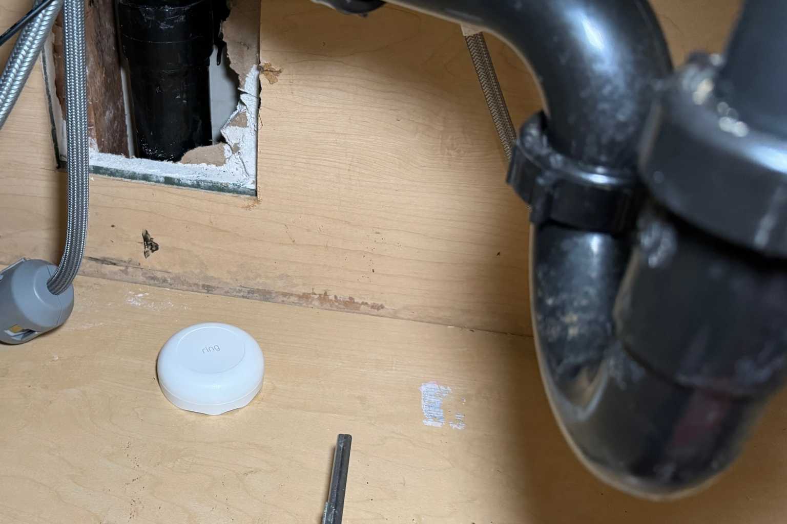 Ring Flood and Freeze Sensor review: Mitigating water damage | TechHive