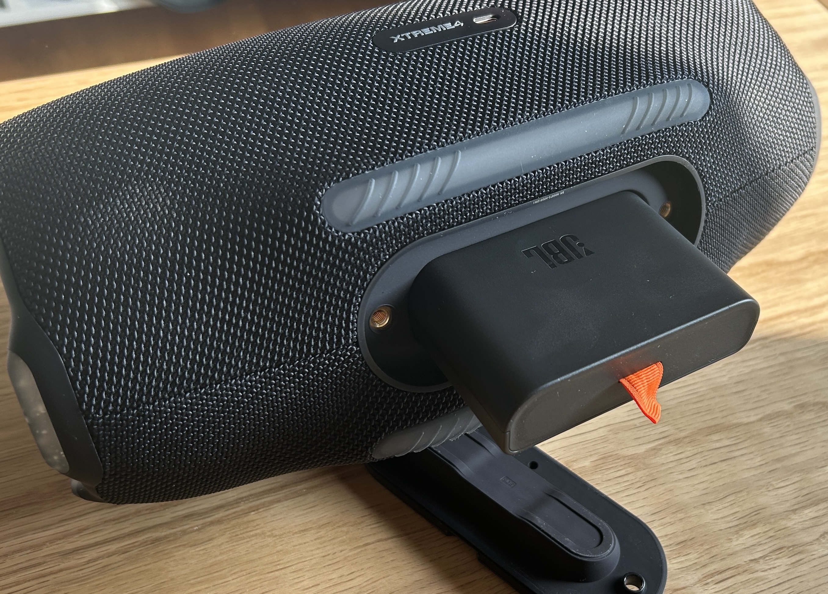 JBL Xtreme 4 im Test: Tragbarer Party-Lautsprecher mit kraftvollem ...