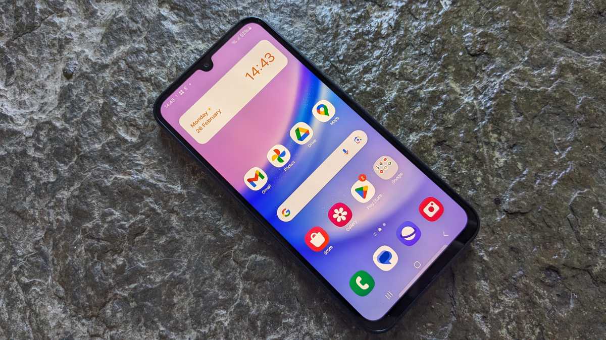Samsung Galaxy A15 4G vs Galaxy A15 5G: Which To Buy? - Tech Advisor