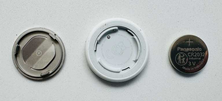How to replace an AirTag battery | Macworld