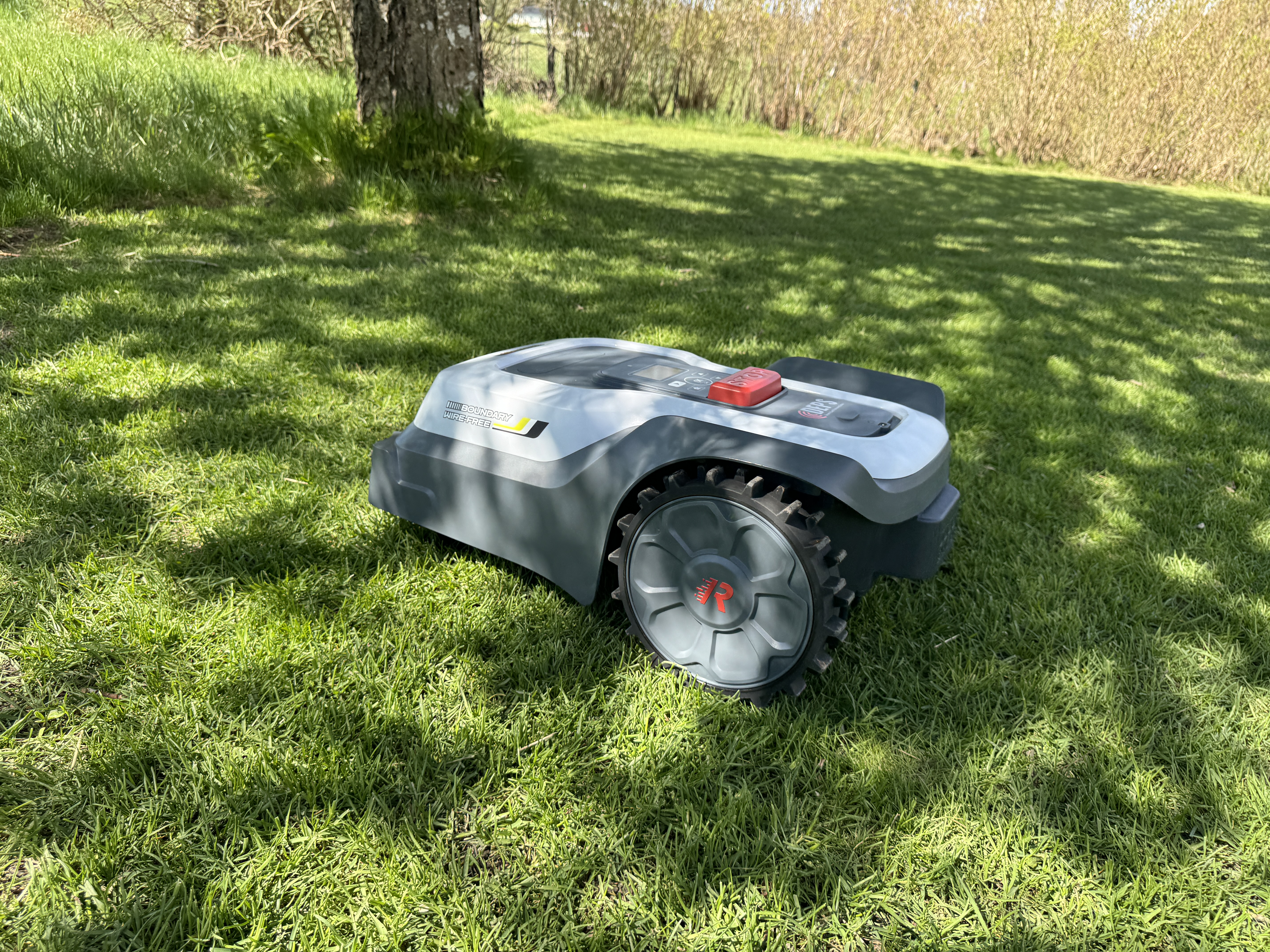 Roboup T1200 Pro im Test: Mähroboter mäht sauber ohne Begrenzungsdraht ...