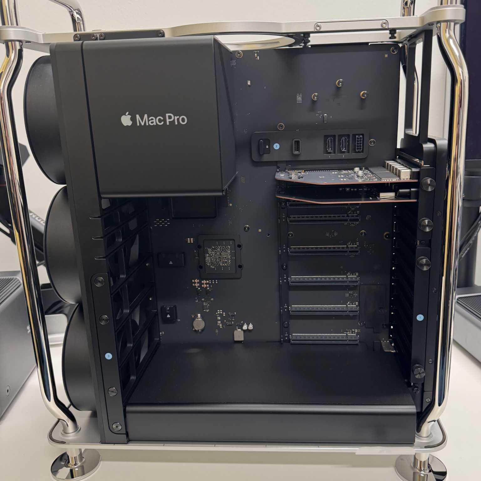 2-year-old chip? 5-year-old design? Here's why the Mac Pro still reigns ...