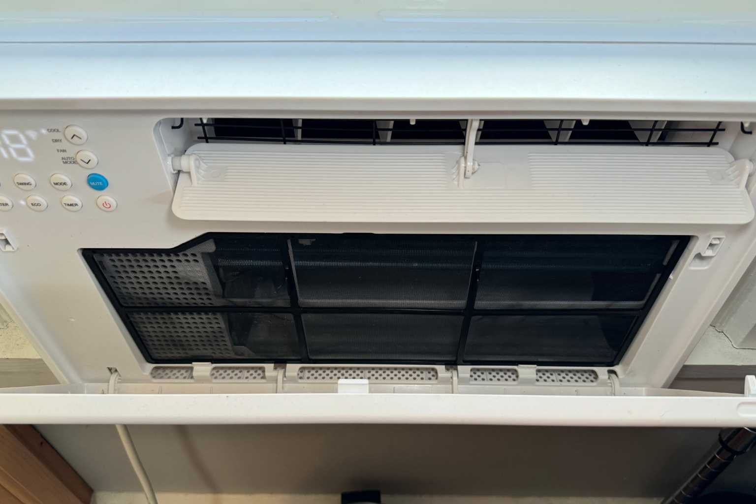 TCL Q-series Smart Inverter Window AC review: Super-efficient cooling ...