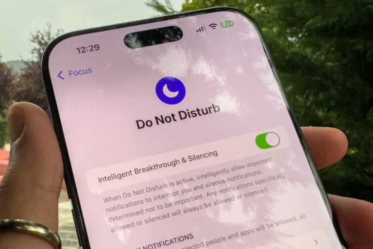 Apple Intelligence is coming to fix the iPhone notification mess ...