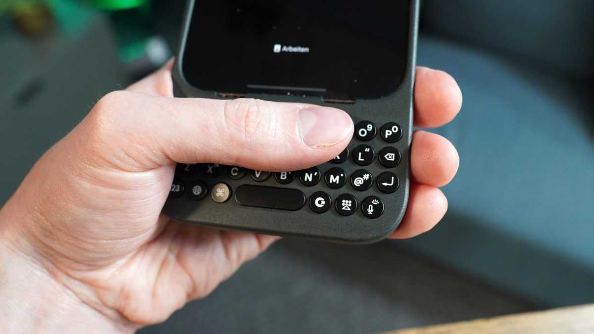 Clicks for iPhone 16 review - clever keyboard case (not) for everyone ...