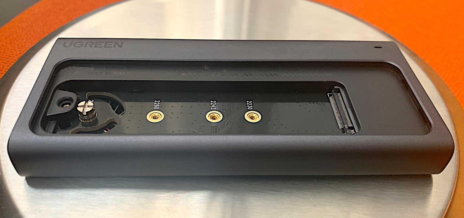 Ugreen CM850 USB4 Enclosure review: Fast 40Gbps with any NVMe SSD ...