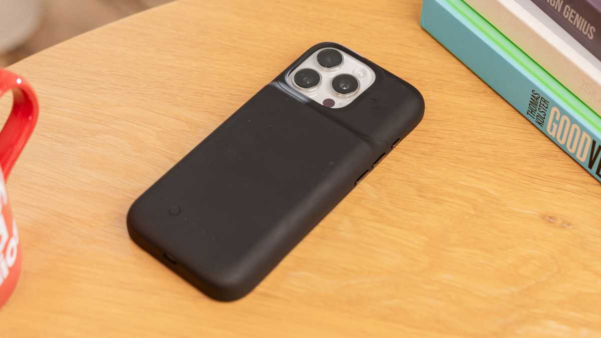 Mophie Juice Pack Battery Case review: slim case with power bank | Macworld