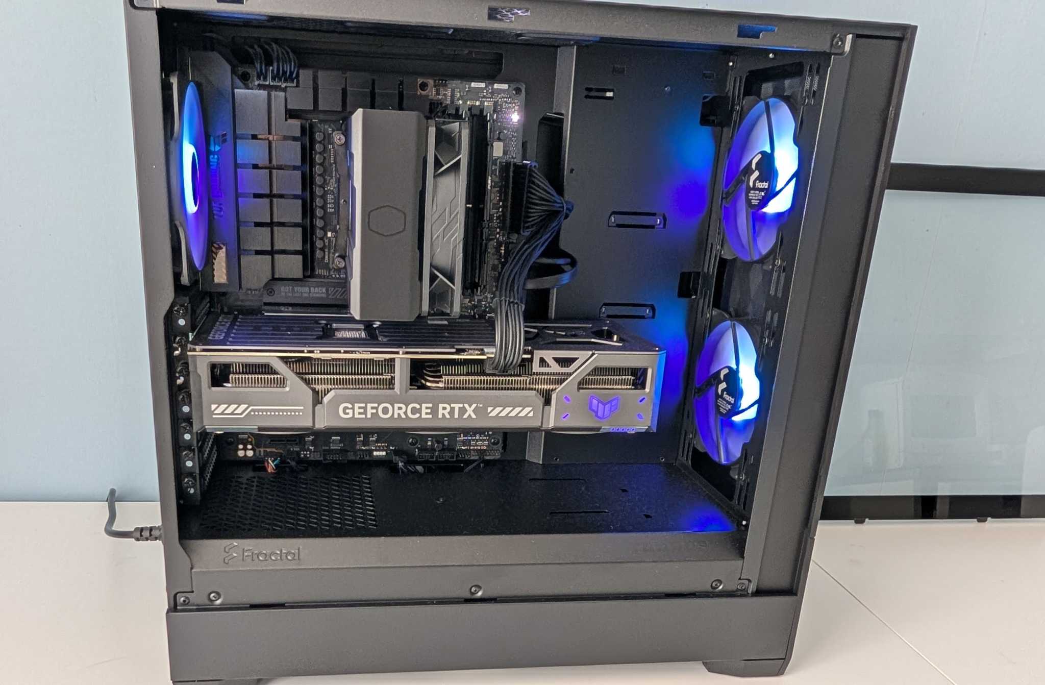 Test: Inet Taurus Hardcore Gaming RTX 5070 - 7800X3D: Prestanda-pc med ...