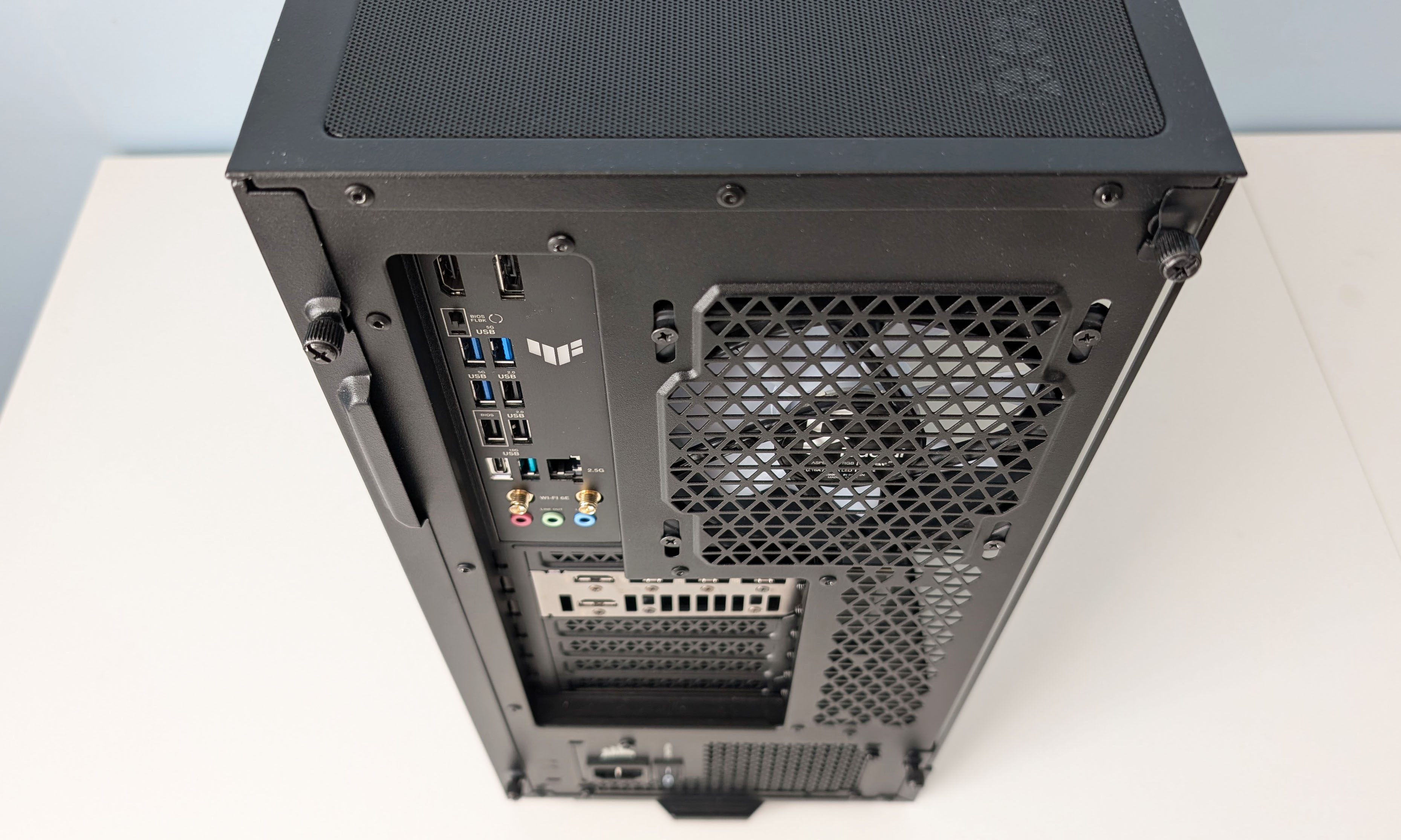 Test: Inet Taurus Hardcore Gaming RTX 5070 - 7800X3D: Prestanda-pc med ...