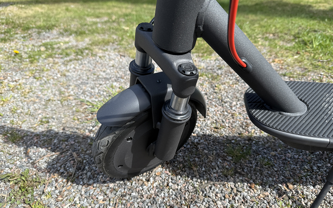 Test: Navee Easyride E25 Pro – stilren elspark som saknar muskler - M3