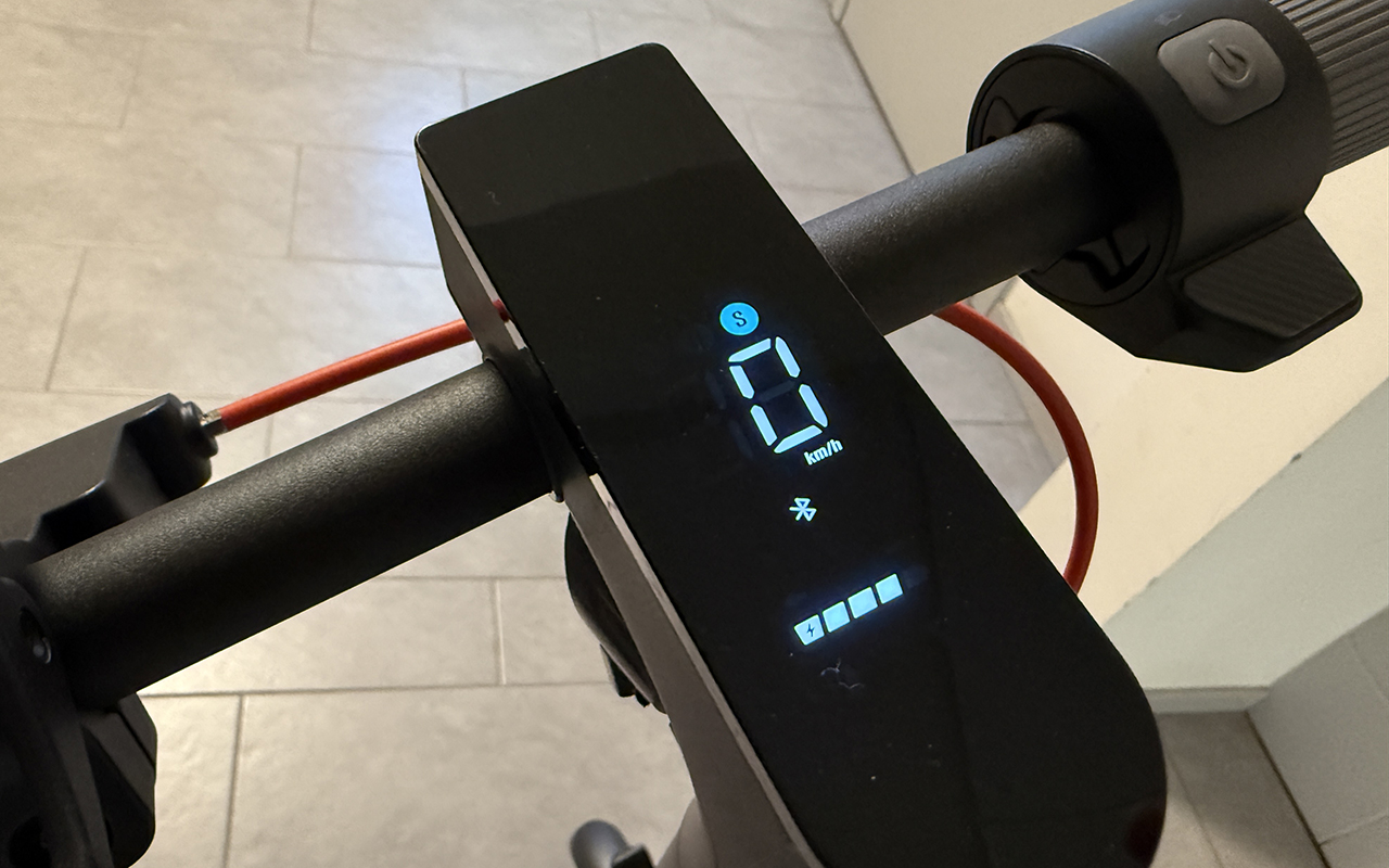 Test: Navee Easyride E25 Pro – stilren elspark som saknar muskler - M3