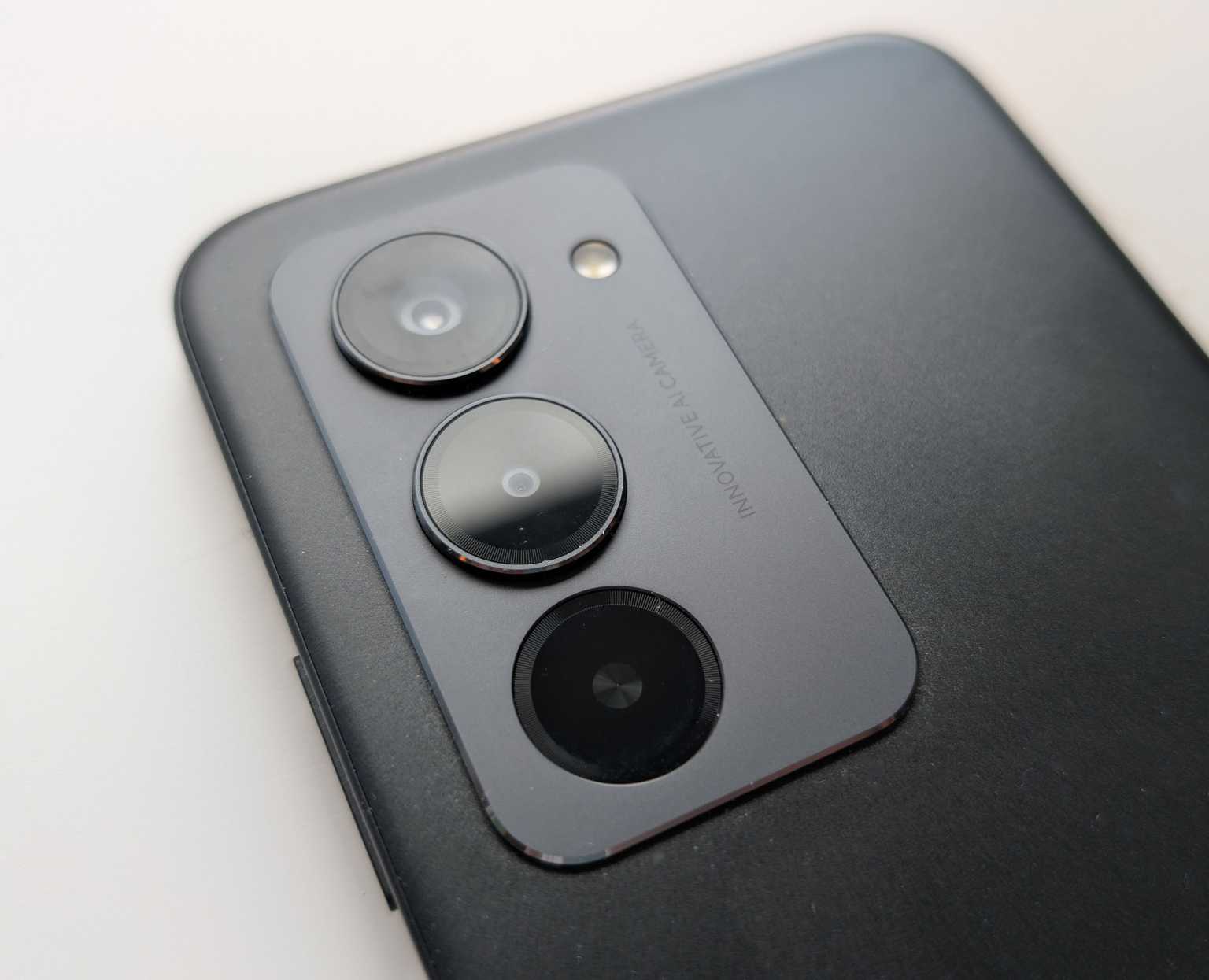 Test: Xiaomi Redmi 15 5G – billig mobil med stor skärm och superbatteri ...