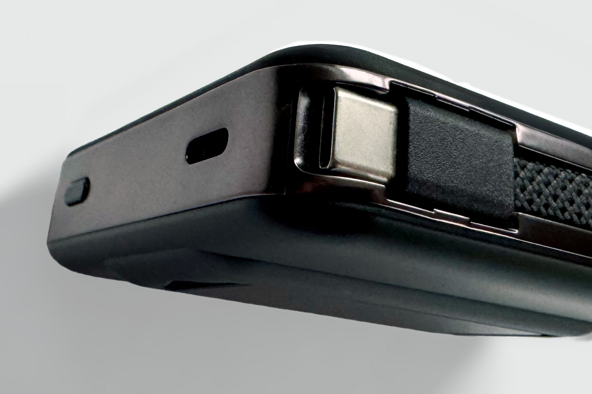 Kuxiu S3 25W 10K Solid-State Power Bank review: Fast battery pack has ...