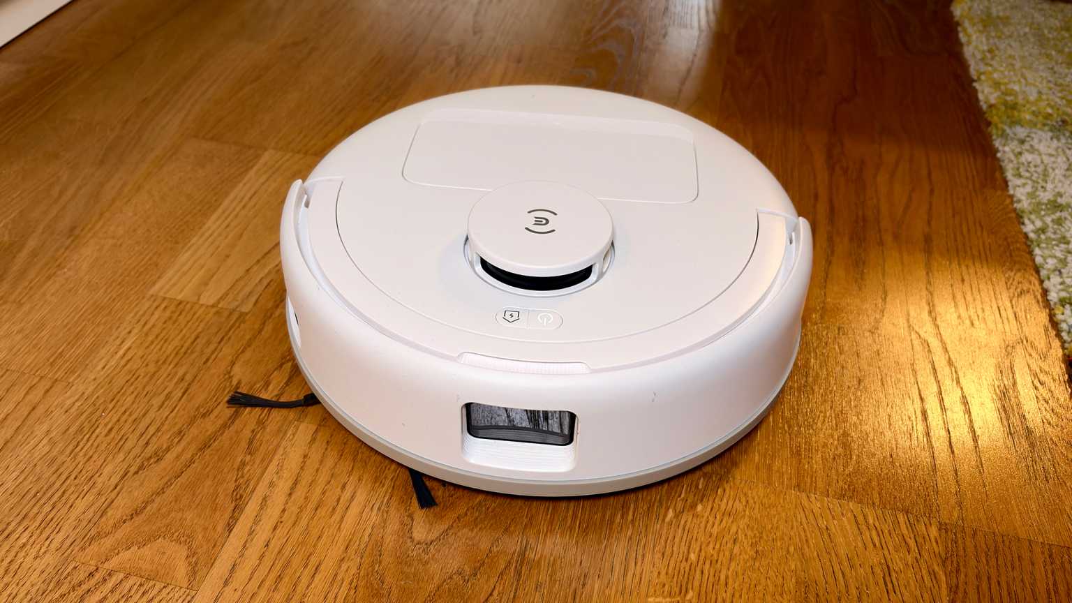 Deebot Mini im Test: Dieser Saugroboter erinnert an den iMac G3 - Macwelt