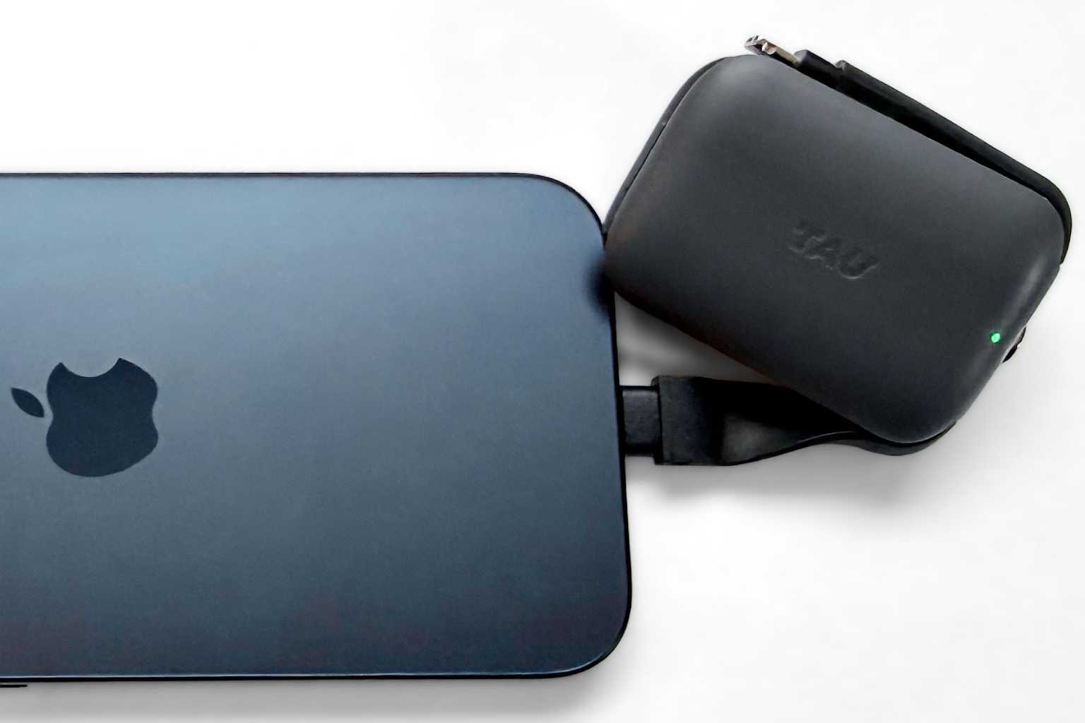 Rolling Square TAU 2 mini power bank review: A key ring to recharge ...