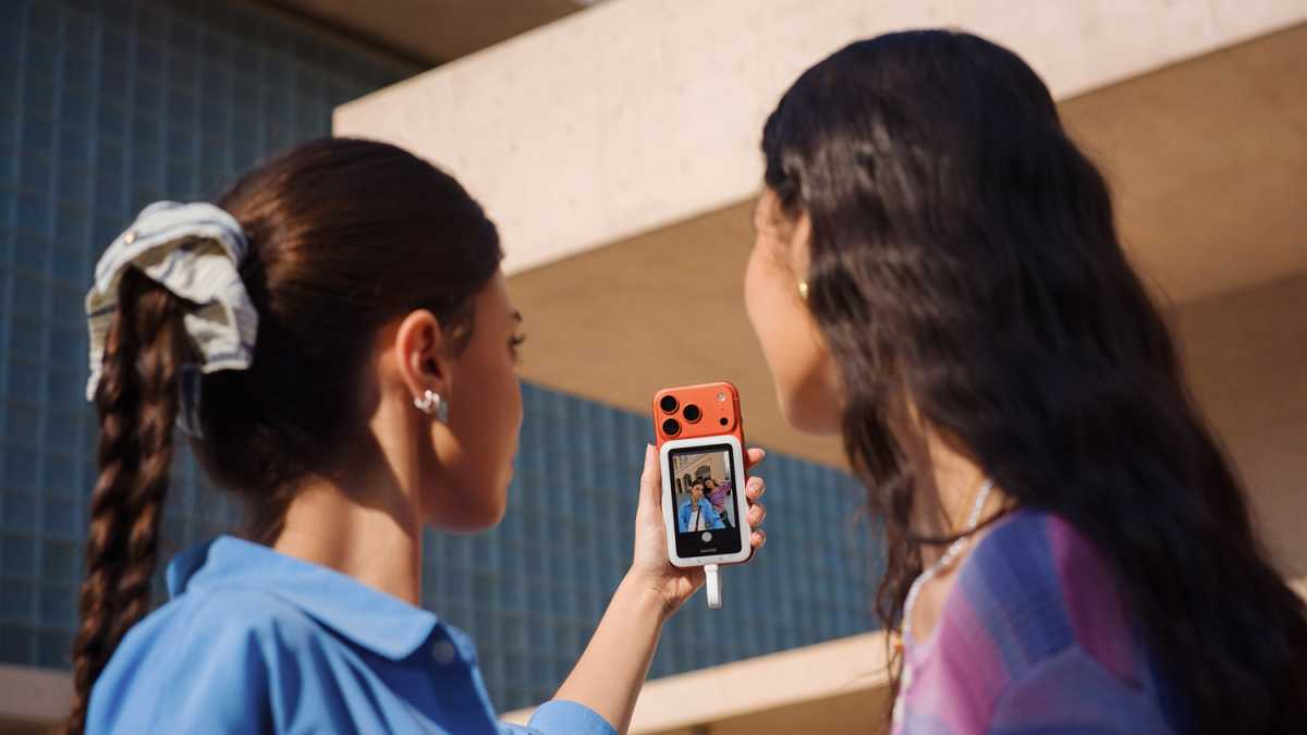 Insta360 Snap im Test: Der clevere Selfie-Screen mit Licht - Macwelt